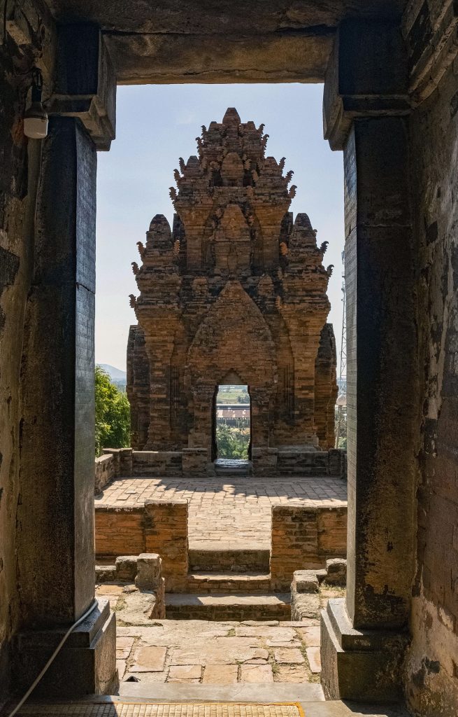 Cham Empire - capturevn.com