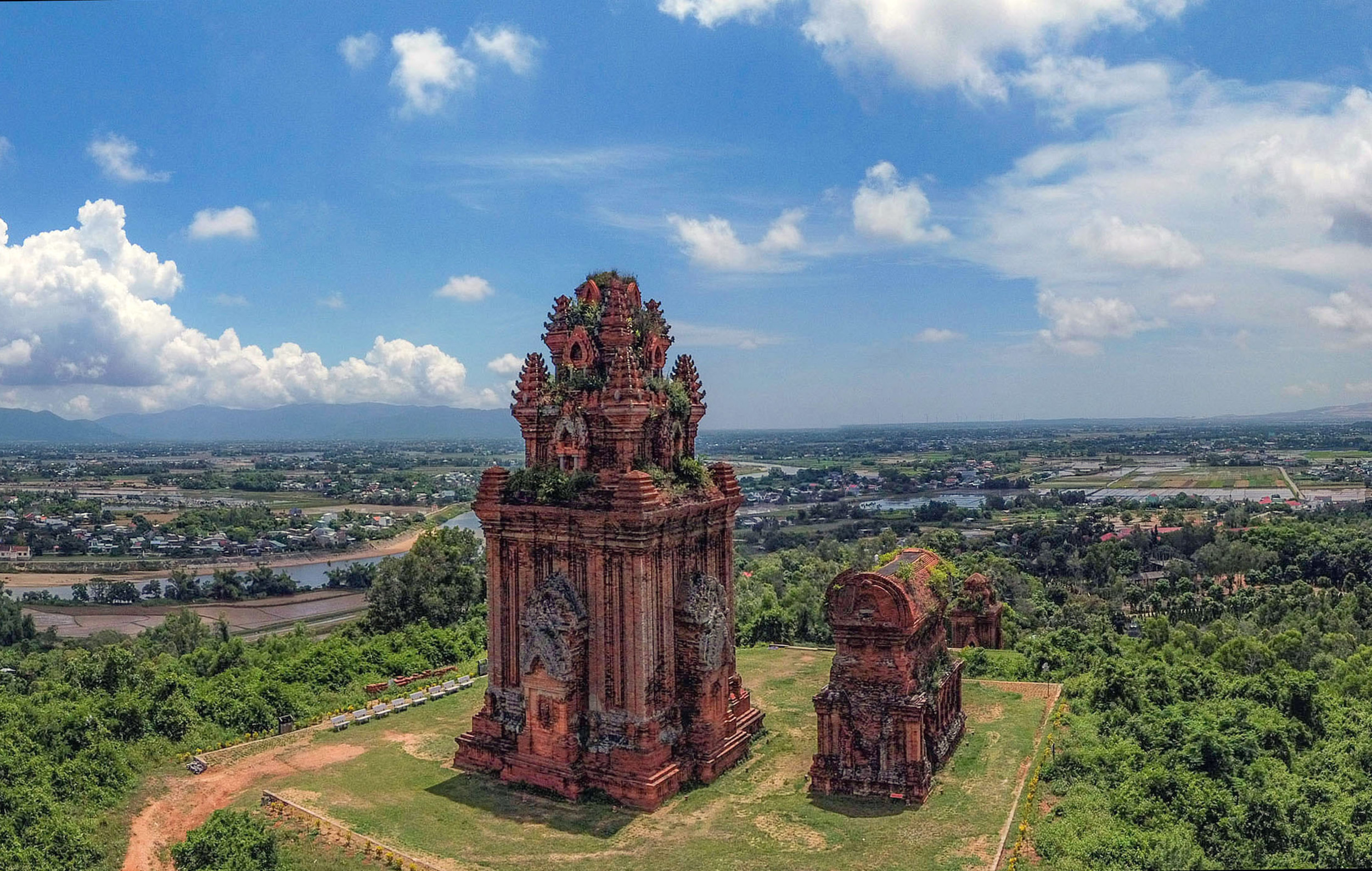 Cham Empire - capturevn.com